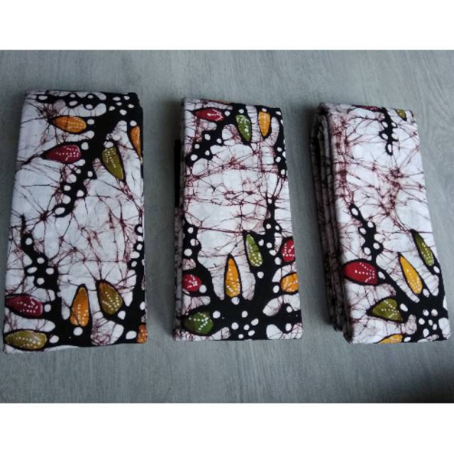 Jual Batik Tulis Bakaran Warna Putih Cantik Motif Daun Merah Kuning ...