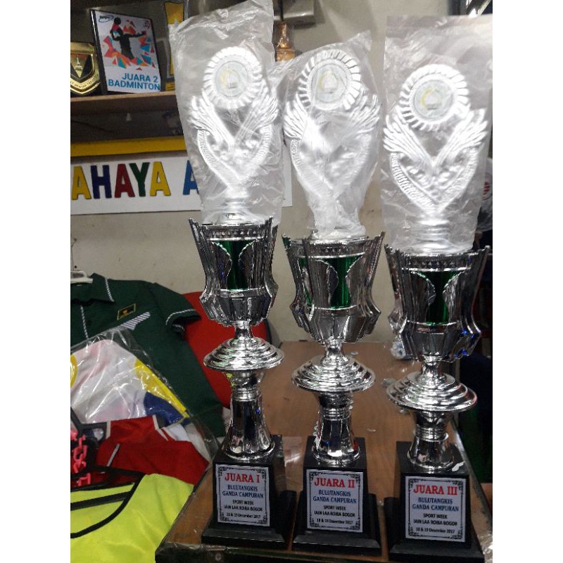 Jual Piala atau Trophy Kejuaraan Lomba 1 set | Shopee Indonesia