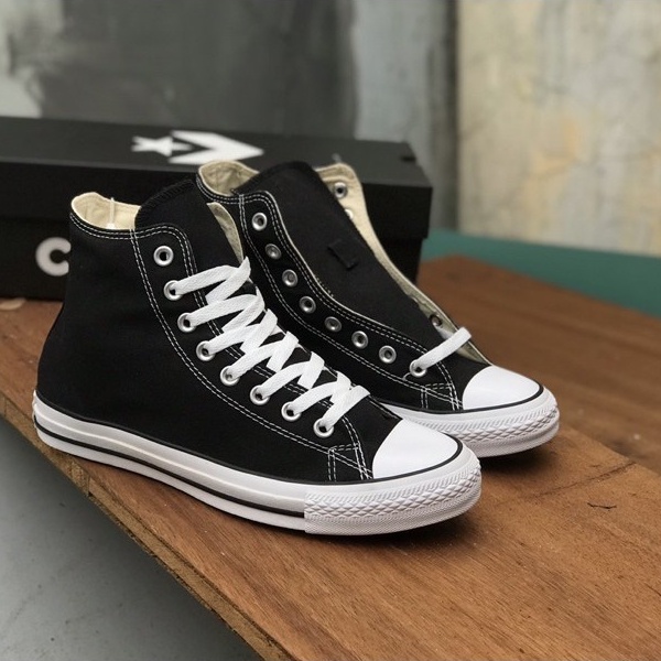 Jual Sepatu Converse Chuck Taylor All Star Classic High Black White ...