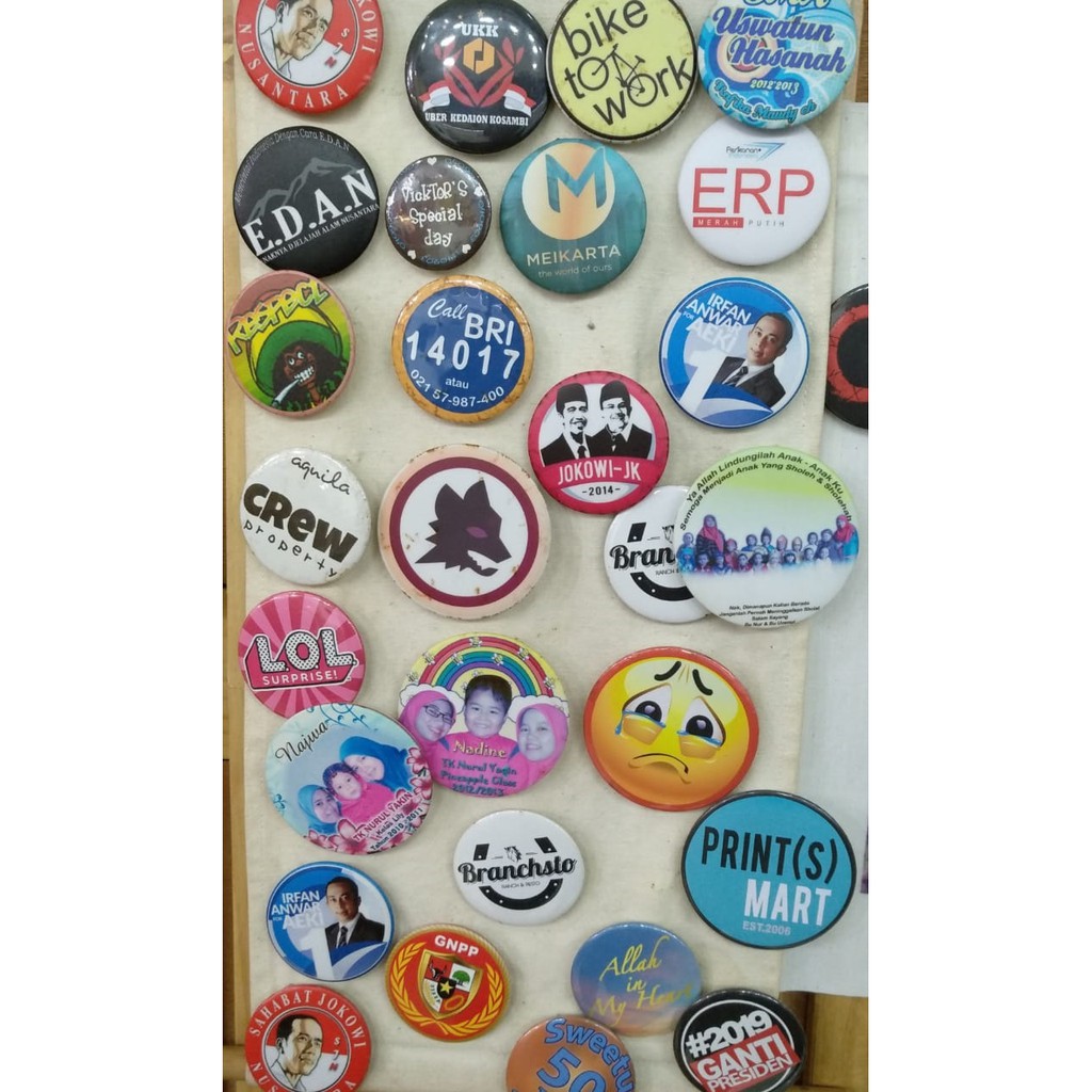 Jual Cetak Pin Promosi/Souvenir Custom minimal 100 pcs | Shopee Indonesia