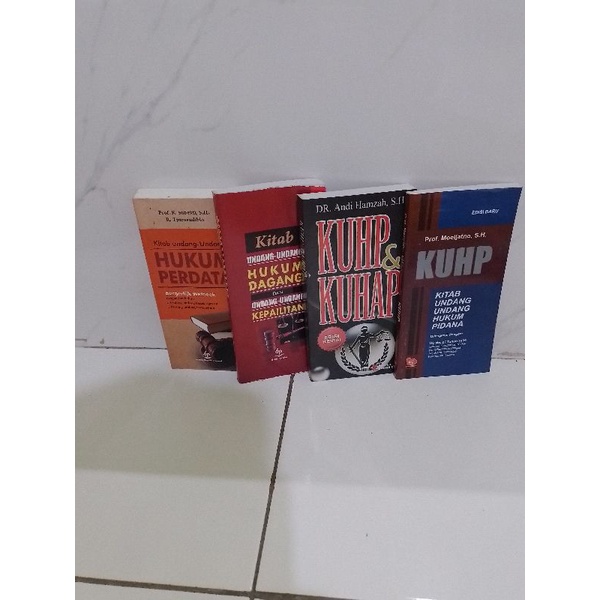 Jual Paket Buku KUHP,KUH Perdata,KUHP & KUHAP,KUHD. | Shopee Indonesia