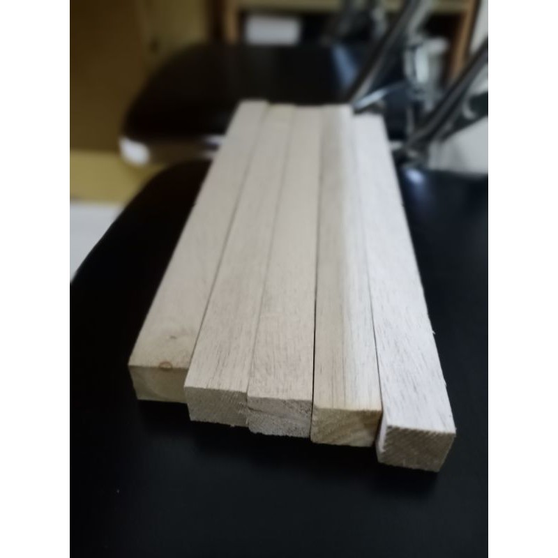Jual 5pcs kayu Balsa stik 20mm x 20mm x 20cm kayu balok 2cm untuk maket ...