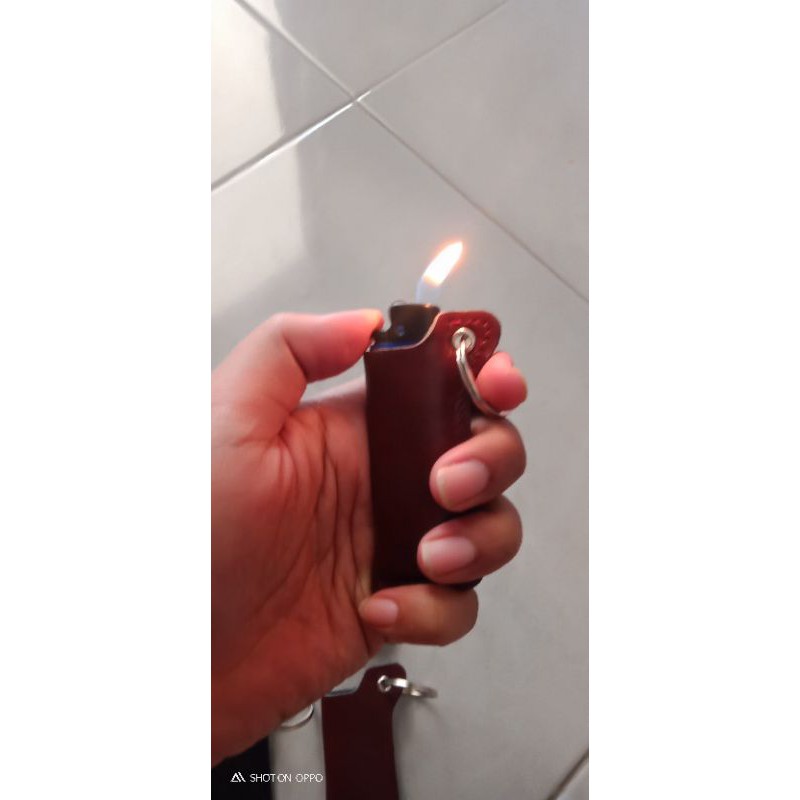 Jual gantungan kunci kulit tempat korek kracket/korek oval bisa ...