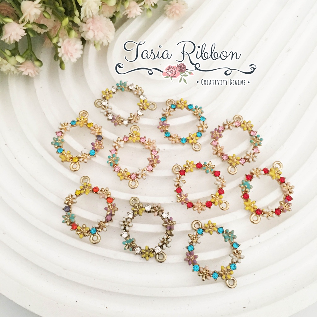 Jual Charm Flower Crown (4pc) | Shopee Indonesia