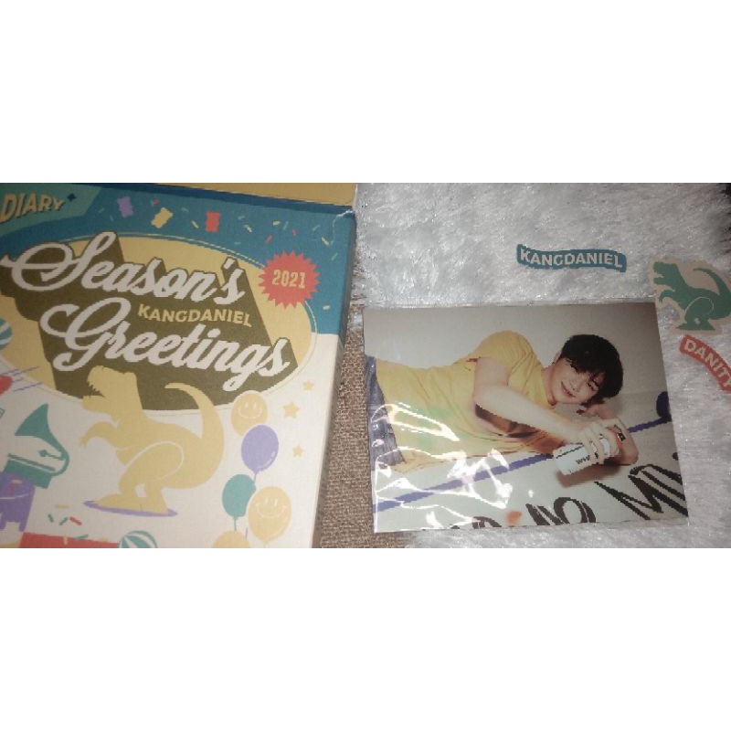 Jual SHARING KANG DANIEL SEASON'S GREETINGS 2021 (DIARY) POST CARD ...
