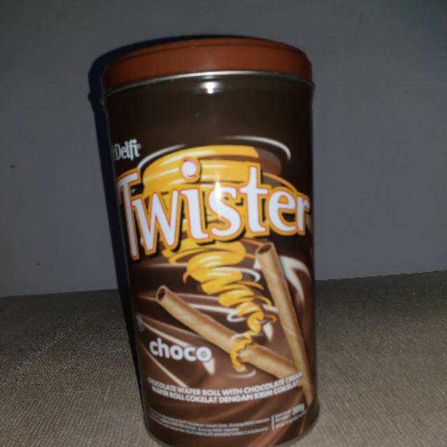 Jual Twister Wafer Roll Choco 300g | Shopee Indonesia