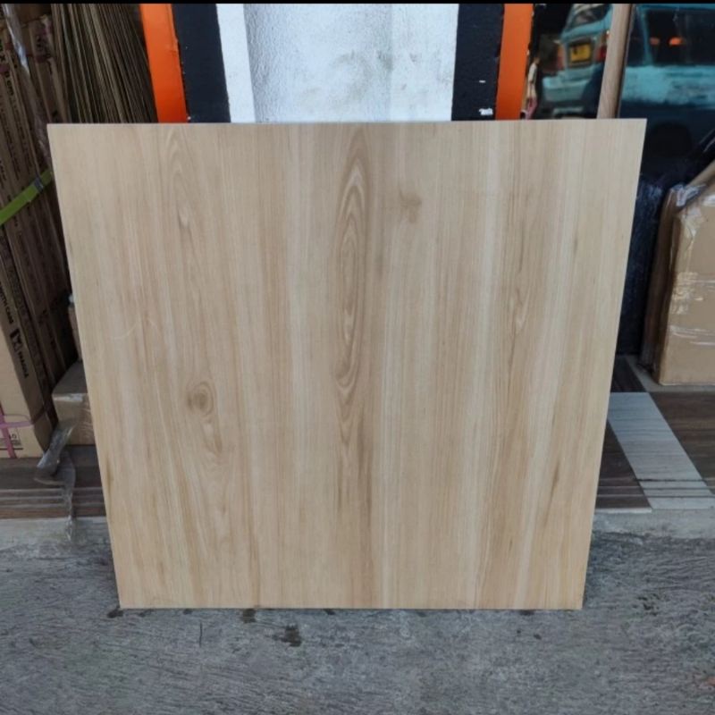 Jual Granit 60x60 motif kayu Matt natural kingwood by indogress | Shopee Indonesia