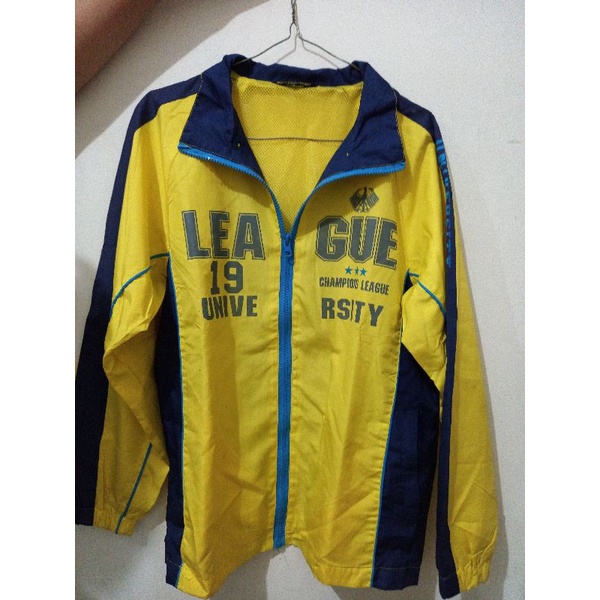 Jual Jaket Running Pria Preloved | Shopee Indonesia