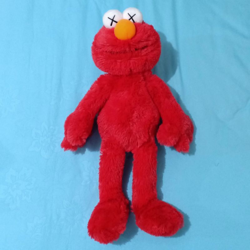 Jual Uniqlo X Elmo X Kaws Collectible Dolls | Shopee Indonesia