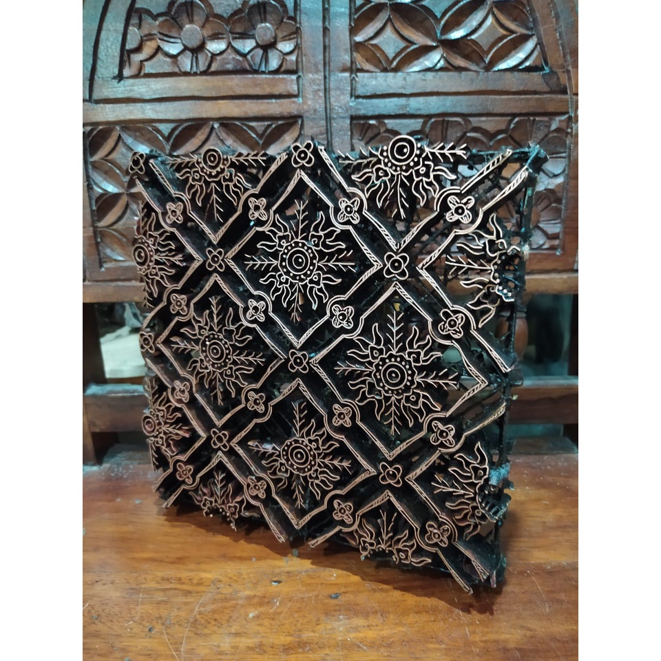 Jual cap batik bahan tembaga dan besi untuk ngecap motif batik pada ...