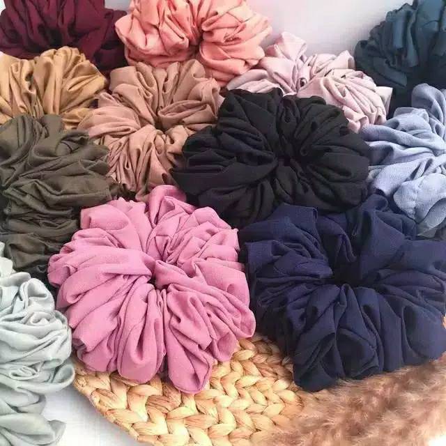 Jual Cepol Hijab Ikat Rambut Scrunchie Terlaris Cemol Kunciran Rambut ...