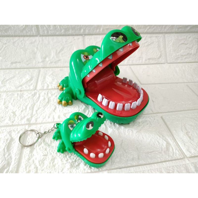Jual Mainan gigit buaya murah mini seru untuk anak kecil crocodile ...