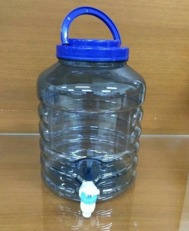 Jual Galon Air Keran atau Dispenser Air Galon 10L | Shopee Indonesia