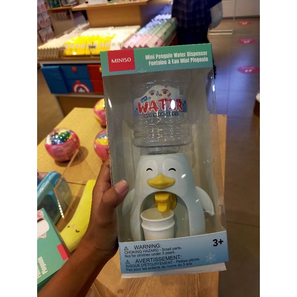 Jual MINISO DISPENSER MINI PINGUIN (GELAS 2 + GALON MINI) | Shopee ...