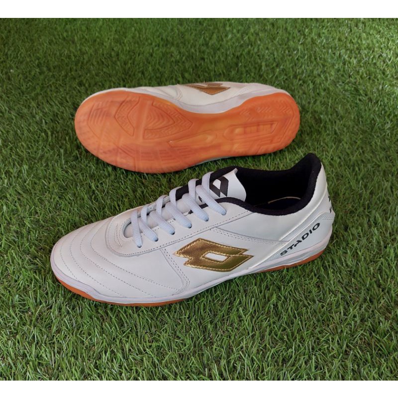 Jual Sepatu futsal Lotto kulit. sepatu futsal full kulit | Shopee Indonesia