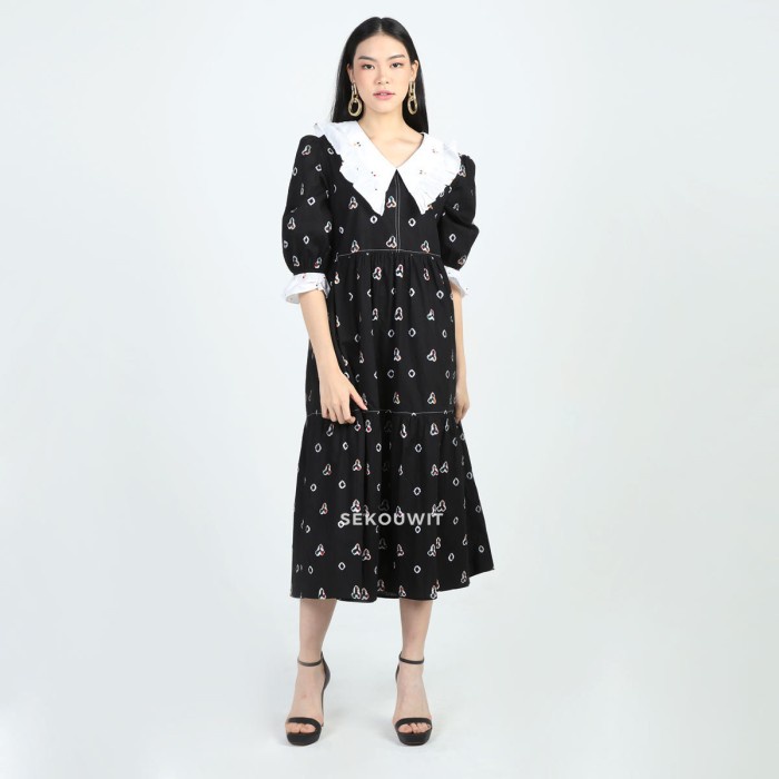 Jual MARIGOLD Batik Jumputan Tiered Midi Dress Sèkouwit In Black ...