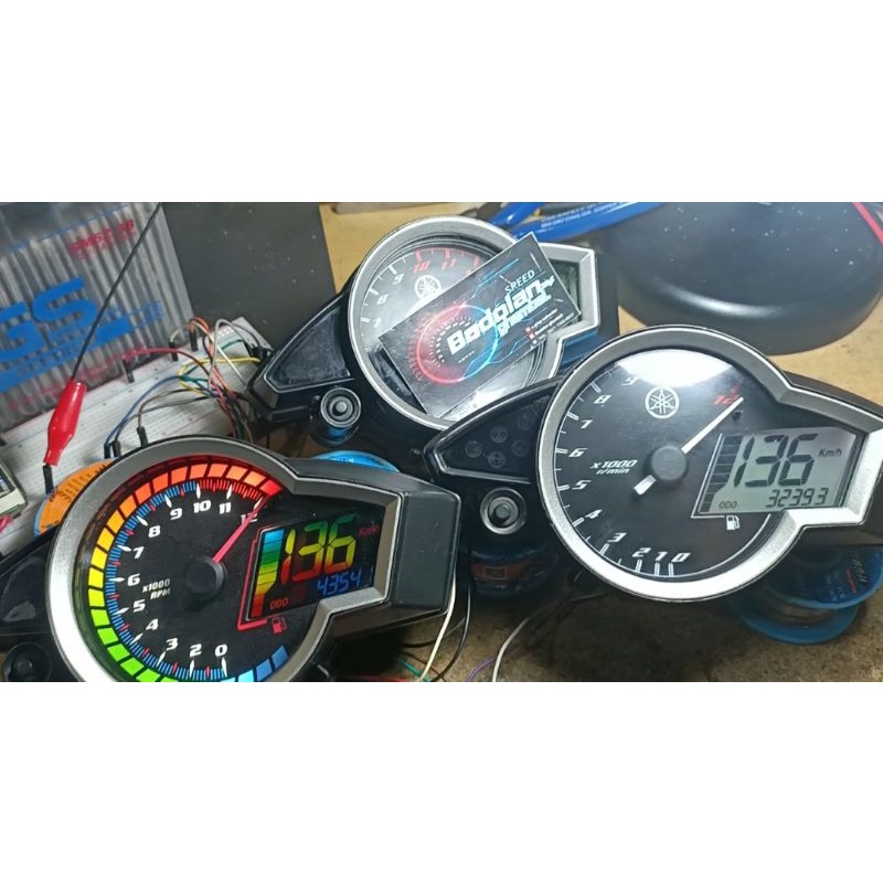 Jual polarizer lcd speedmeter new vixion nvl paket sticker lcd ...
