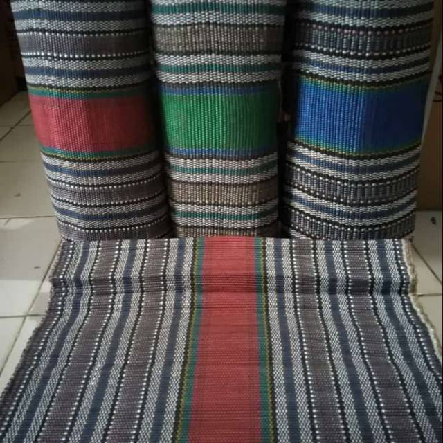 Jual Tikar Hajat - Tikar Lipat ukuran 200cm x 180cm | Shopee Indonesia