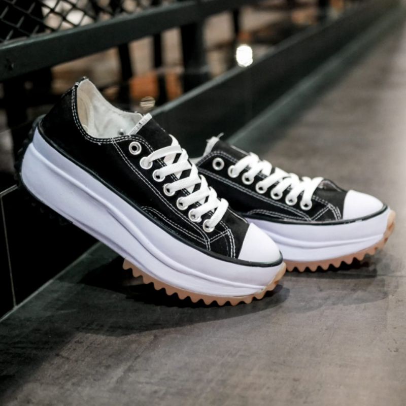 Jual SEPATU CONVERSE RUN STAR HIKE LOW OX BLACK WHITE GUM 100% ORIGINAL ...