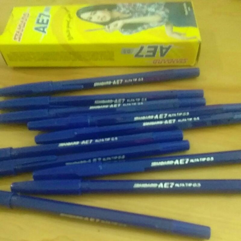 Jual Pulpen Standard AE7 0.5 warna biru Pulpen standar ballpoint ...