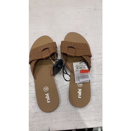 Jual RUBI Sandal (jastip) | Shopee Indonesia