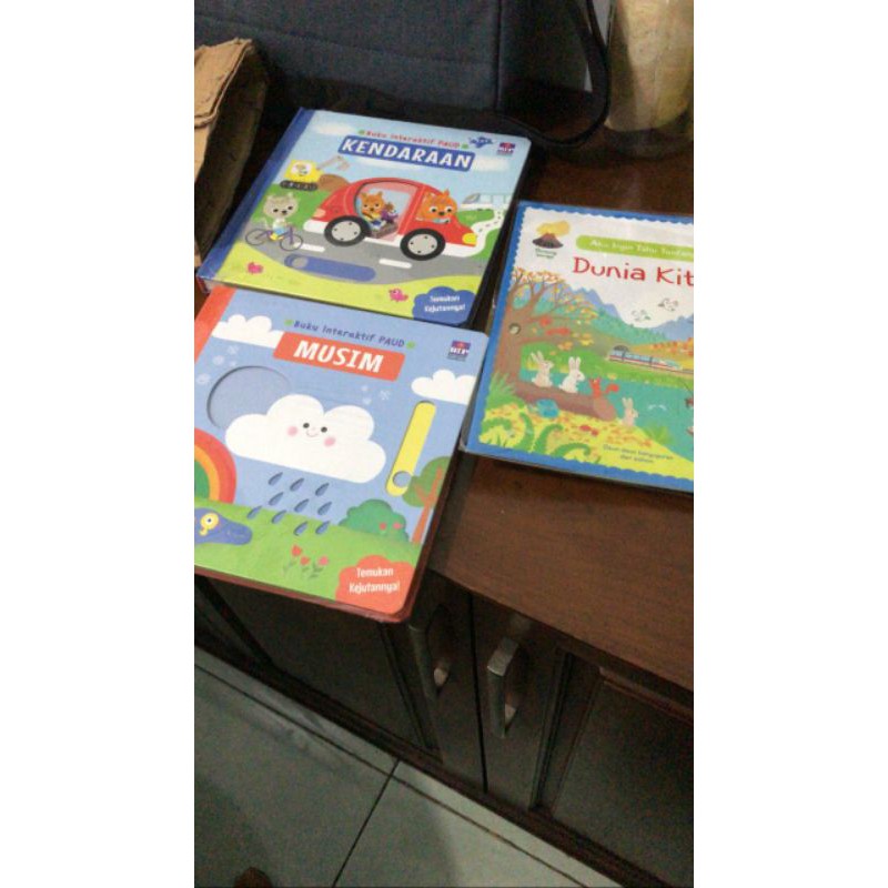Jual buku interaktif | Shopee Indonesia