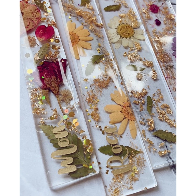 Jual pressed flower bookmark resin / pembatas buku bunga | Shopee Indonesia
