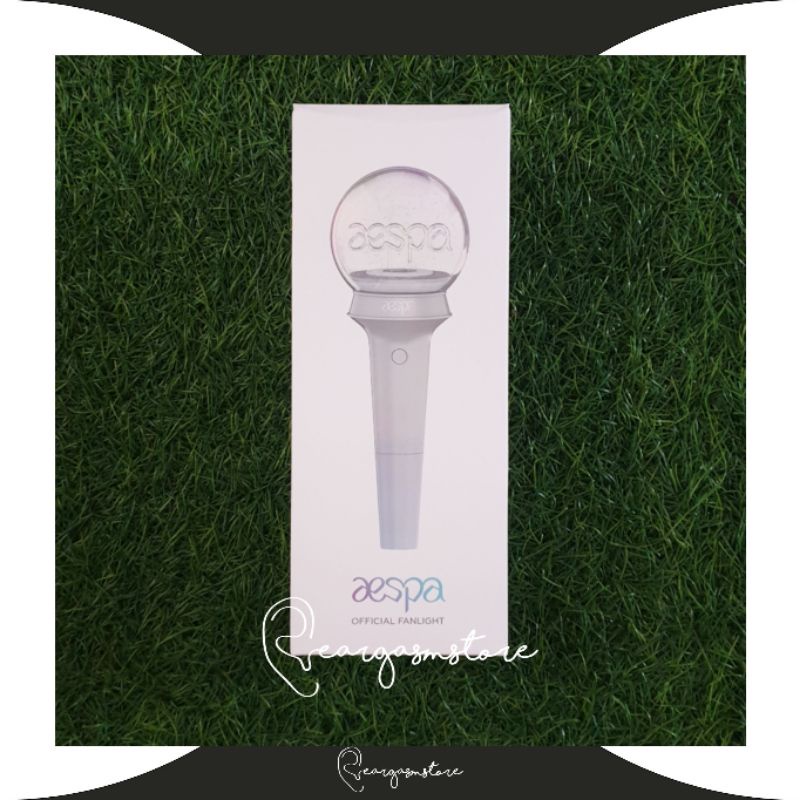 Jual AESPA - OFFICIAL FANLIGHT LIGHTSTICK (+PHOTOCARD) | Shopee Indonesia