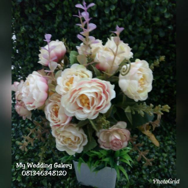 Jual Rangkaian bunga artificial cream | Shopee Indonesia