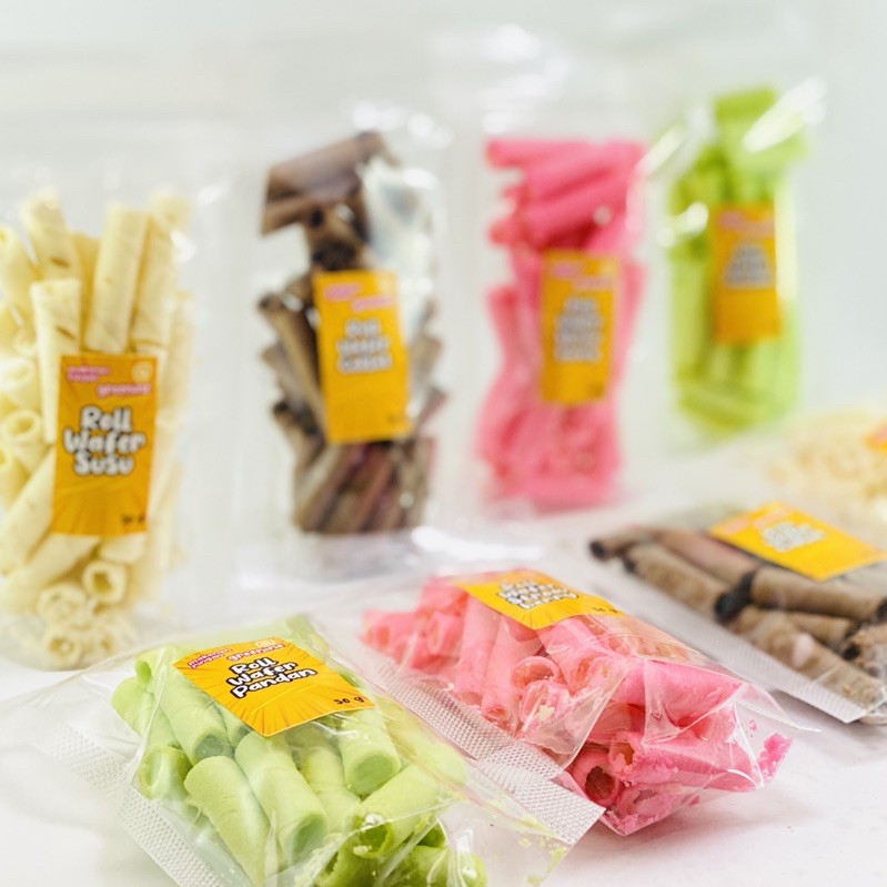 Jual Easrumart Snack Wafer Roll Barcelona Rasa Pandan Susu Vanila ...