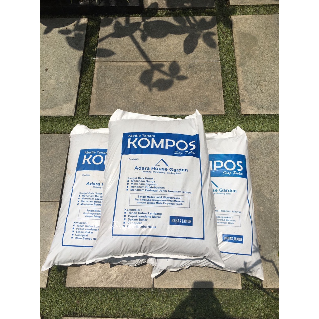 Jual Media Tanam 1 Karung siap pakai merk kompos pupuk organik | Shopee ...