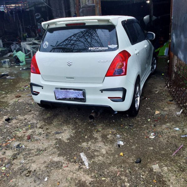 Jual BODYKIT Suzuki Swift Bebas Ongkir Pulau Jawa dan Bali | Shopee ...