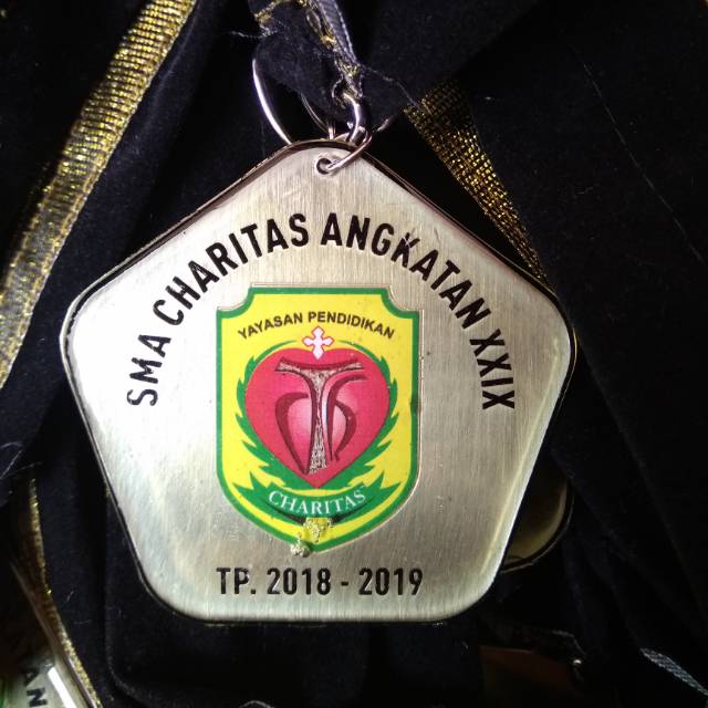 Jual Medali Kuningan Sticker koting | Shopee Indonesia