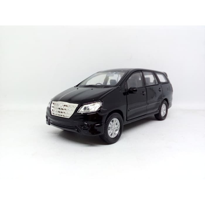Jual Mobil Mainan Toyota Kijang Innova Black Official Licensed Product ...