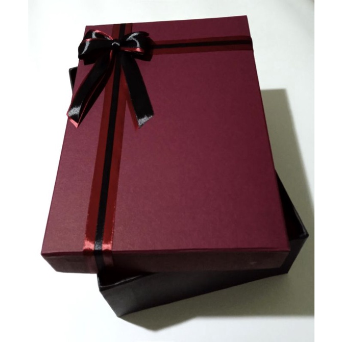 Jual BOX KADO GIFT BOX HARD BOX, UKURAN 30x20x10 | Shopee Indonesia