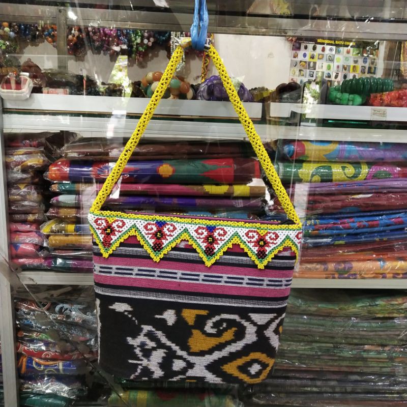 Jual Tas kain tenun manik kalimantan | Shopee Indonesia