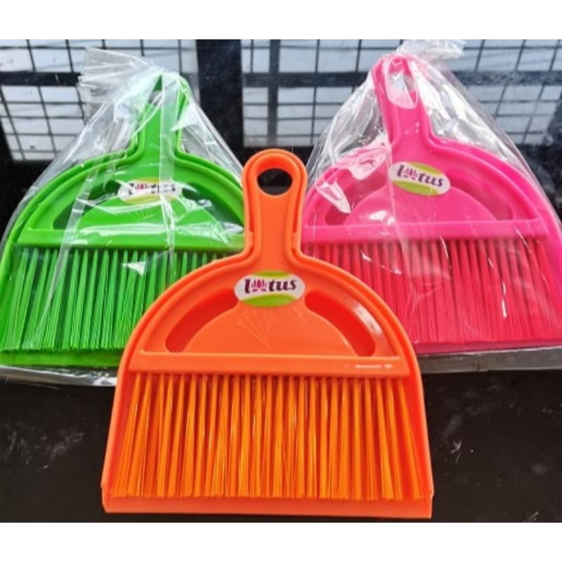 Jual sapu sekop mini/sapu nylon | Shopee Indonesia