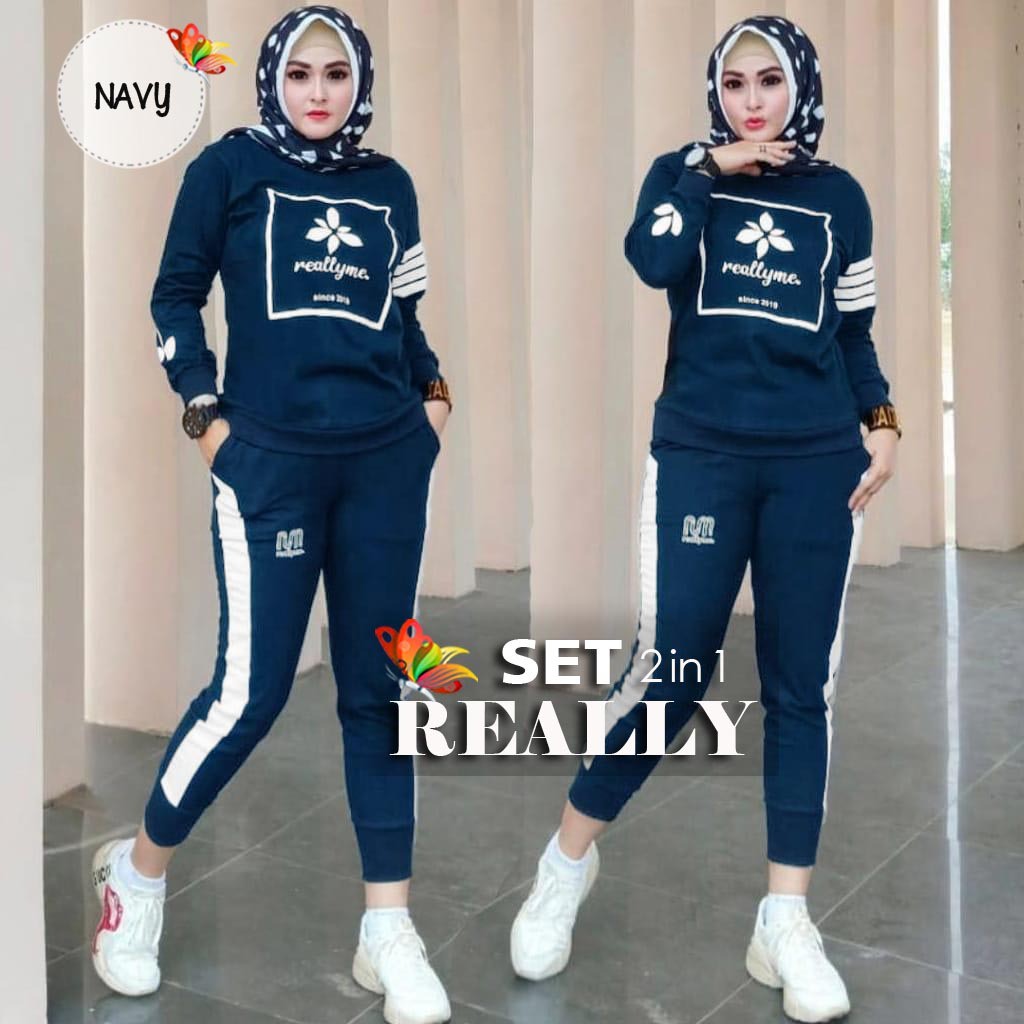 Jual BAJU OLAHRAGA CEWEK MUSLIMAH LENGAN PANJANG | CELANA TRAINING ...