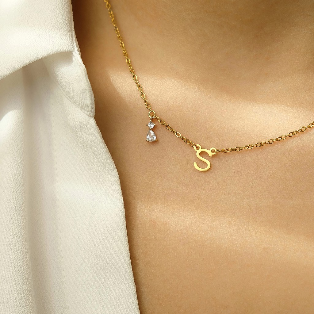 Jual Teardrop Initial Letter Necklace — 18K Gold Plated Stainless Steel ...