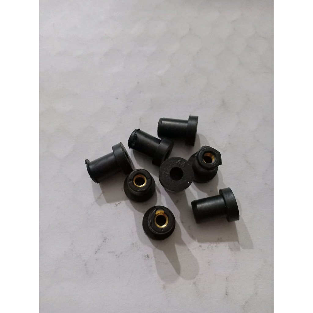 Jual Lihat Detail mur karet baut 8 ganjel tameng visor nmax windshield ...