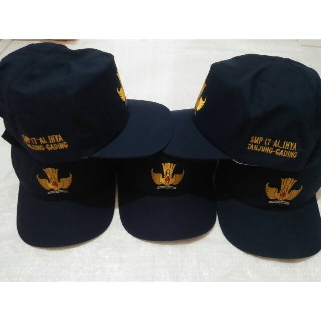 Jual Topi SMP bordir logo tutwuri + identitas sekolah | Shopee Indonesia