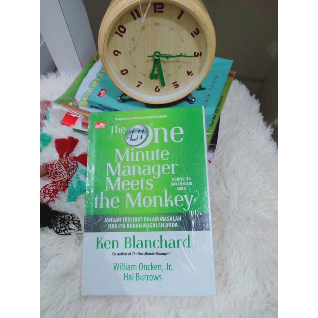 Jual The One Minutes Manager Meets The Monkey karya Ken Blanchard (ORI ...