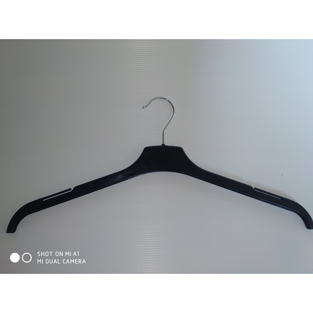 Jual Hanger hitam dewasa lebar bahu 42cm | Shopee Indonesia