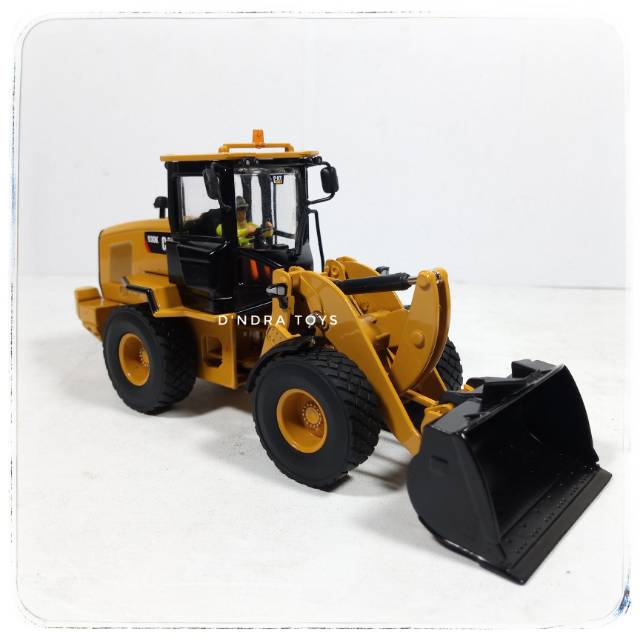Jual DIECAST MINIATUR ALAT BERAT CAT 930K WHEEL LOADER | Shopee Indonesia