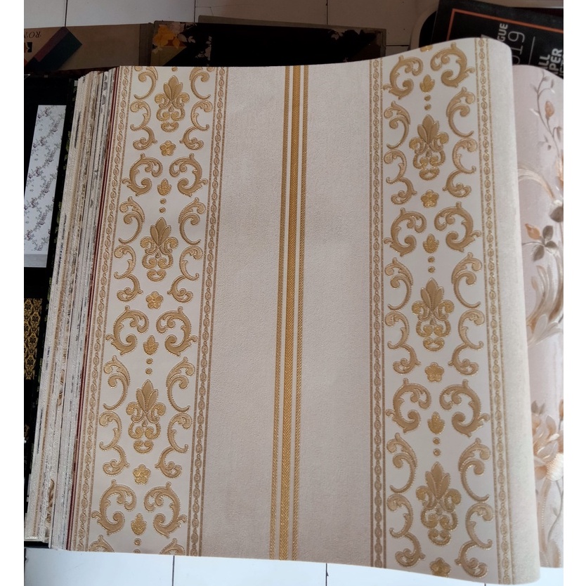 Jual wallpaper salur batik wallpaper dinding salur batik wallpaper vinyl wallpaper premium ...