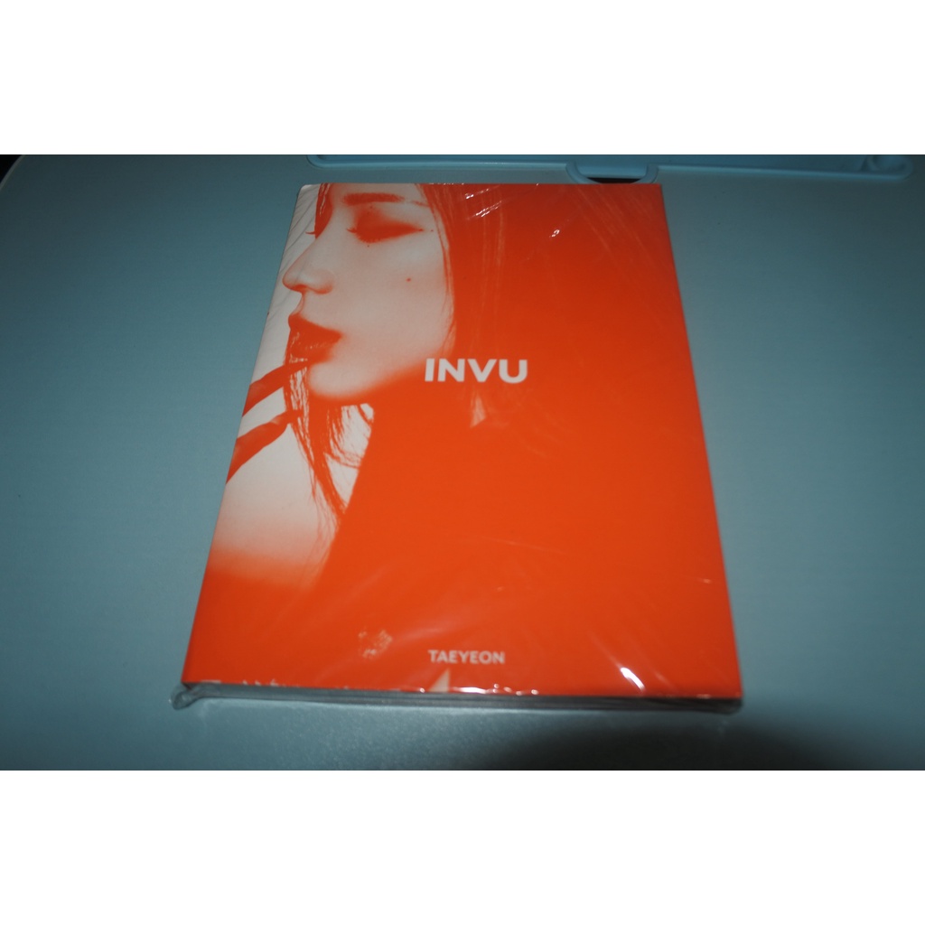 Jual READY STOCK - UNSEALED - SNSD TAEYEON - INVU 3rd ALBUM | Shopee Indonesia