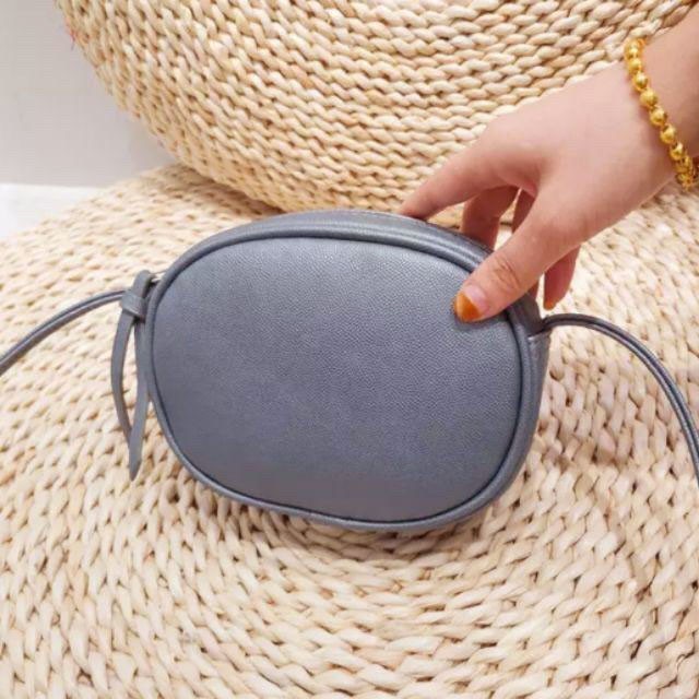 Jual TAS OVAL / AZKA / TES SELEMPANG WANITA / TAS SELEMPANG / SLING BAG ...