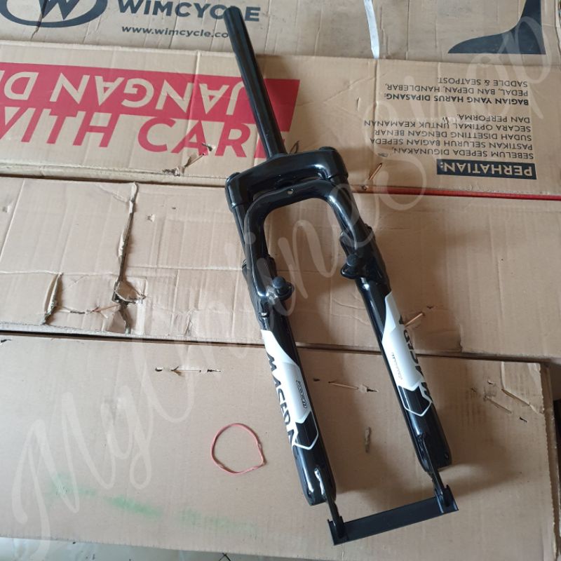 Jual Fork Skok Depan Sepeda 26 MTB Fork Suspension Monarch Black ...