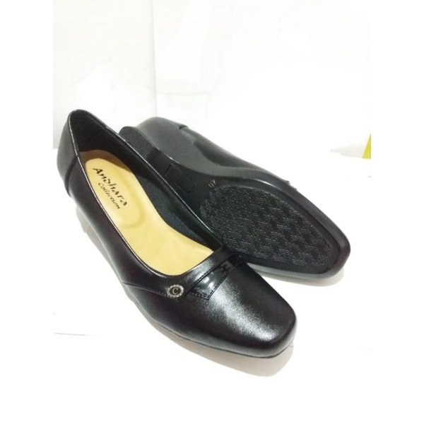 Jual Sepatu Pantofel Wanita Kerja Formal Hitam Putih Perawat Ringan dan ...