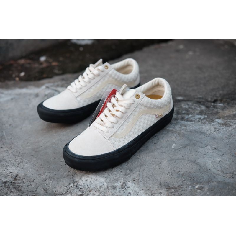 Jual Vans Oldskool Pro x Lizzie Armanto | Shopee Indonesia